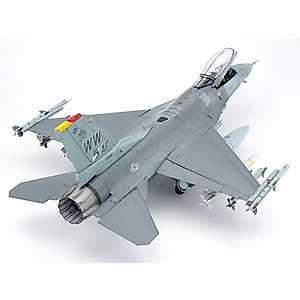 Tamiya 61098 1/48 Lockheed Martin F-16CJ Plastic Model Airplane Kit
