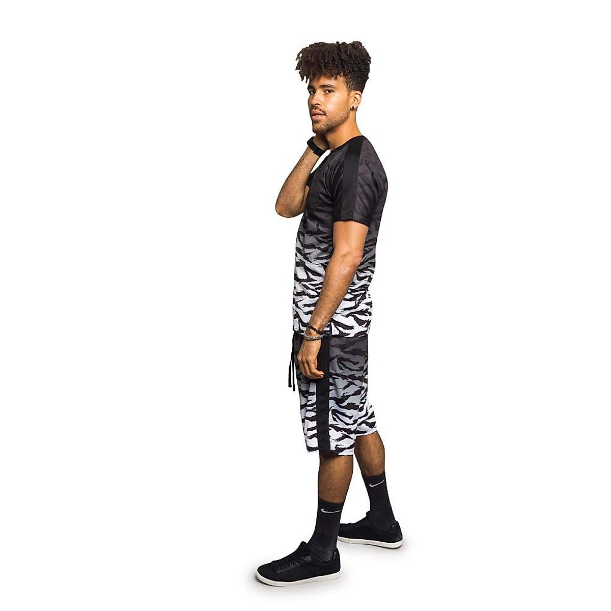 Victorious Men's Dip Dye Gradient Tiger Camo Tracksuit Set Short Sleeve Top and Shorts ST400 - Black - Medium - AA14I