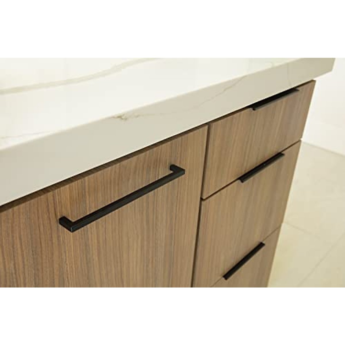 Hardware Resources Elements A500 Edgefield Collection Cabinet and Furniture Handle Pull (4" overall length, Polished Chrome)