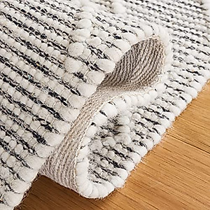 SAFAVIEH Natura Collection Accent Rug - 4' x 6', Ivory & Black, Handmade Moroccan Boho Braided Tassel Wool, Ideal for High Traffic Areas in Entryway, Living Room, Bedroom (NAT339A)