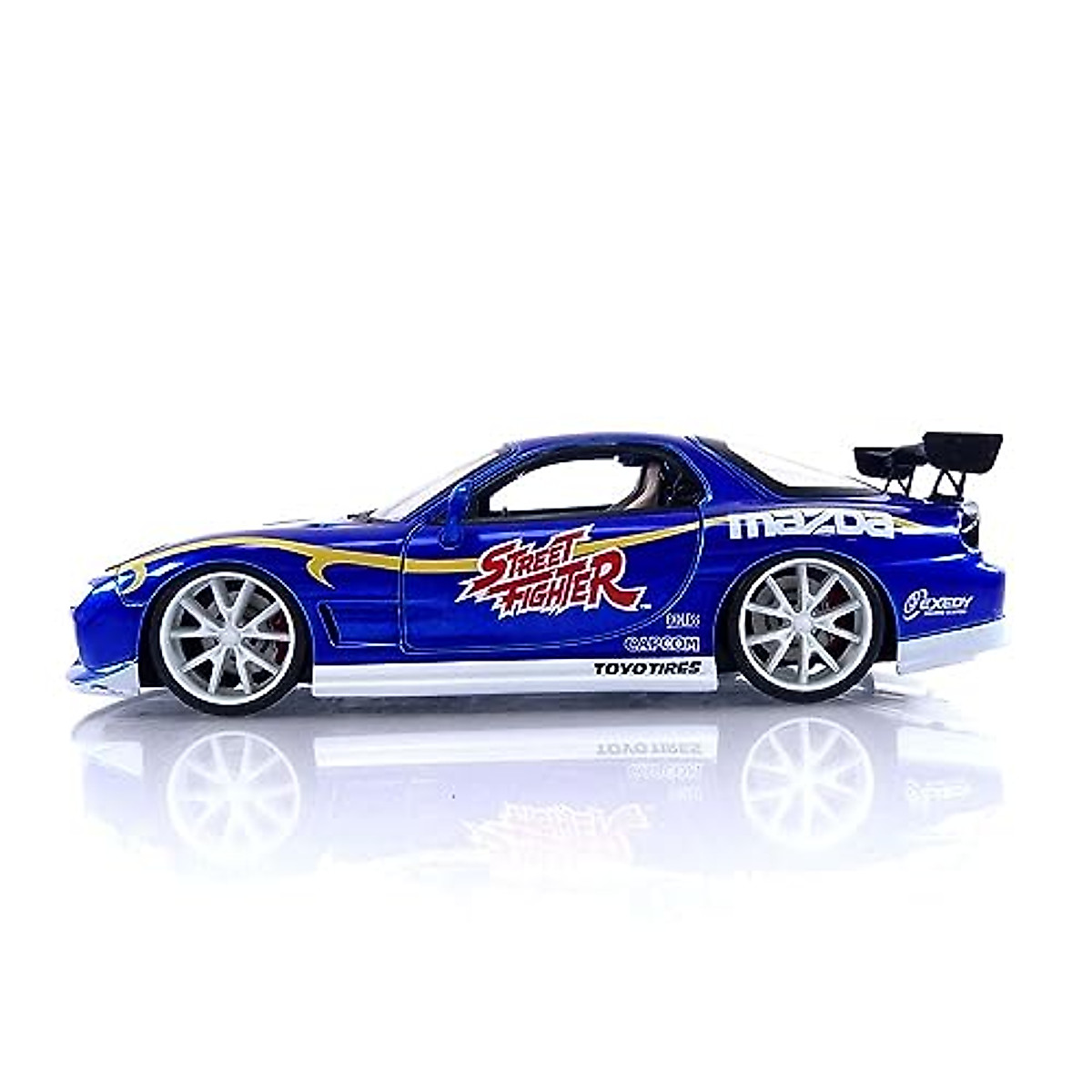 Street Fighter 1:24 1993 Mazda RX-7 Die-Cast Car & 2.75" Chun-Li Figure, Toys for Kids and Adults