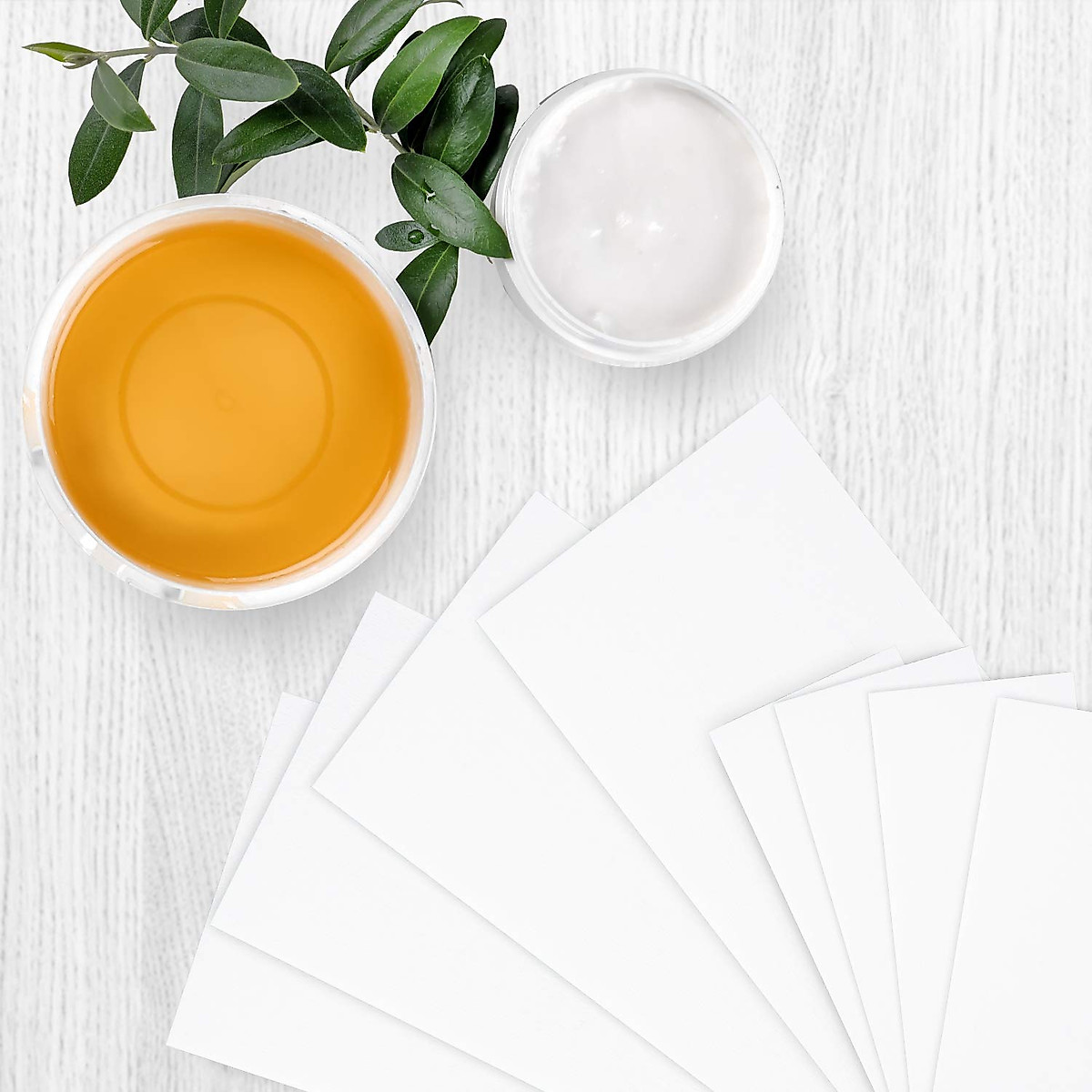 Whaline 700 Pieces Non-Woven Wax Strip, Hair Removal Wax Strips Body and Facial Wax Muslin for Arms, Legs, Underarm Hair, Eyebrow, Bikini of Women and Men (Small and Large)