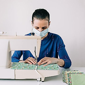 8PCS Cotton Quilting Fabric Bundles 100% Cotton Fat Quarters 20”x20”-Medium Weight- for DIY Crafts,Quilting, Sewing Project, Patchwork (Green)