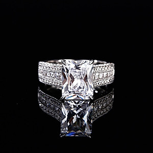 Jeulia Classic Radiant Cut Wedding Ring:Sterling Silver Halo Diamond Bridal Set Engagement Band Best Anniversary Promise Valentines Jewelry Gift with Box (White diamond, 6.5)