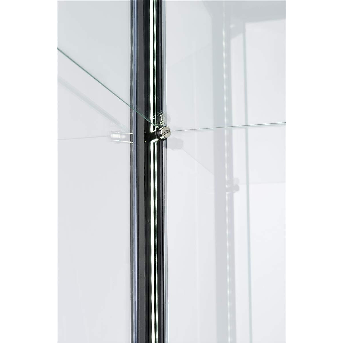 Displays2go Multi-Level Tempered Glass Tower with Lighting – Black (DCKDMT16B)