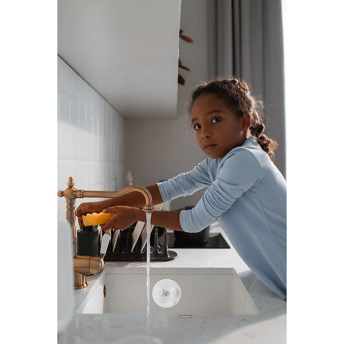 Sponge Holder/Caddy for Scrub Smiley Face Sponge, with Suction Cup for Bathroom and Kitchen Sink Organization