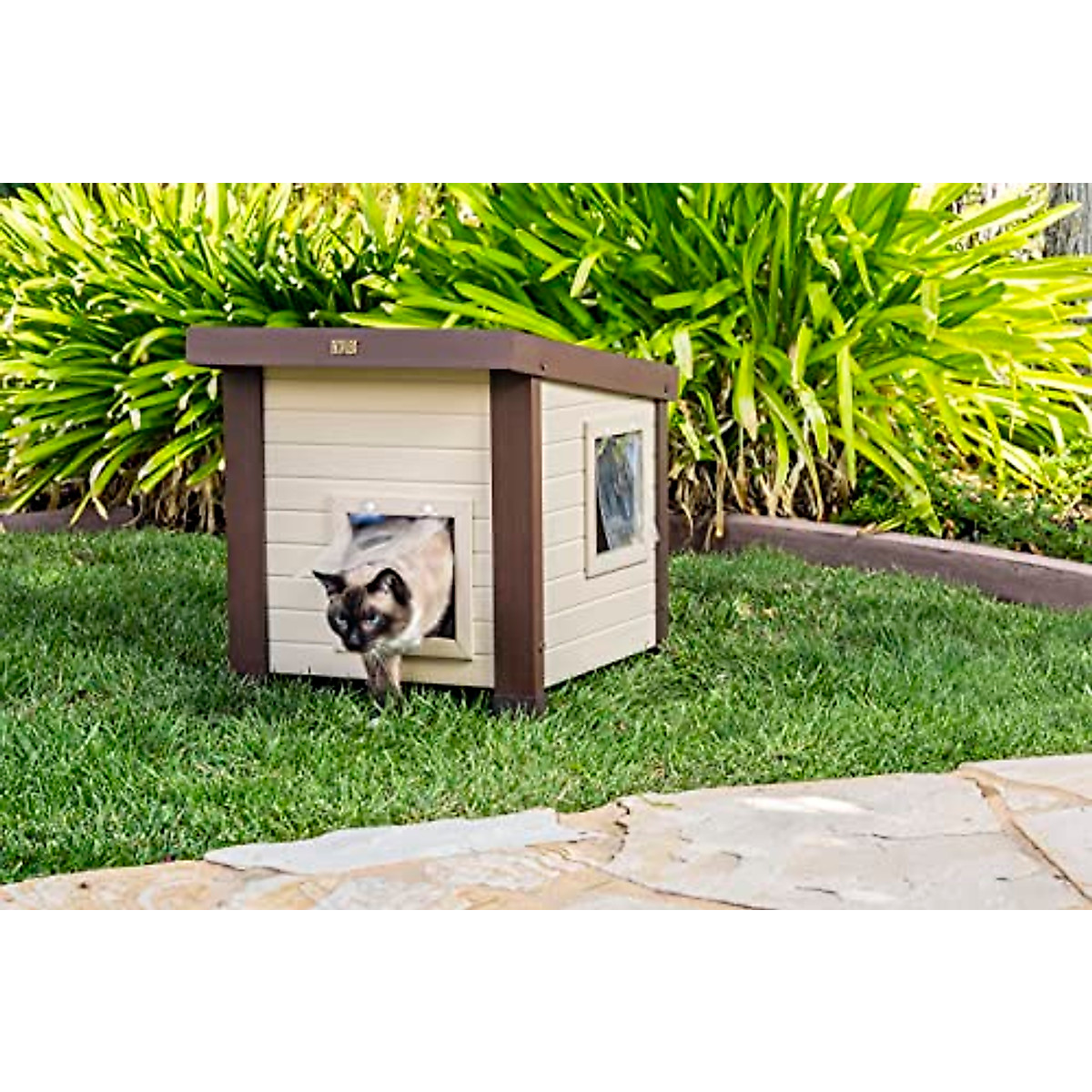 New Age Pet ECTH350 ecoFLEX Albany Outdoor Feral Cat House, Multicolor