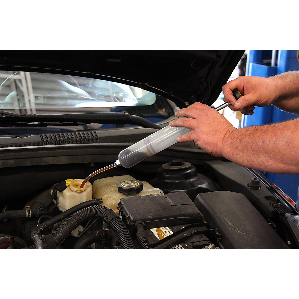 Mityvac MVA6851 Fluid Extractor, Syringe Action to Extract and Dispense Fluids Into or Out of Small Reservoirs Including Master Cylinder, Transaxles and Power Steering and Coolant Reservoirs