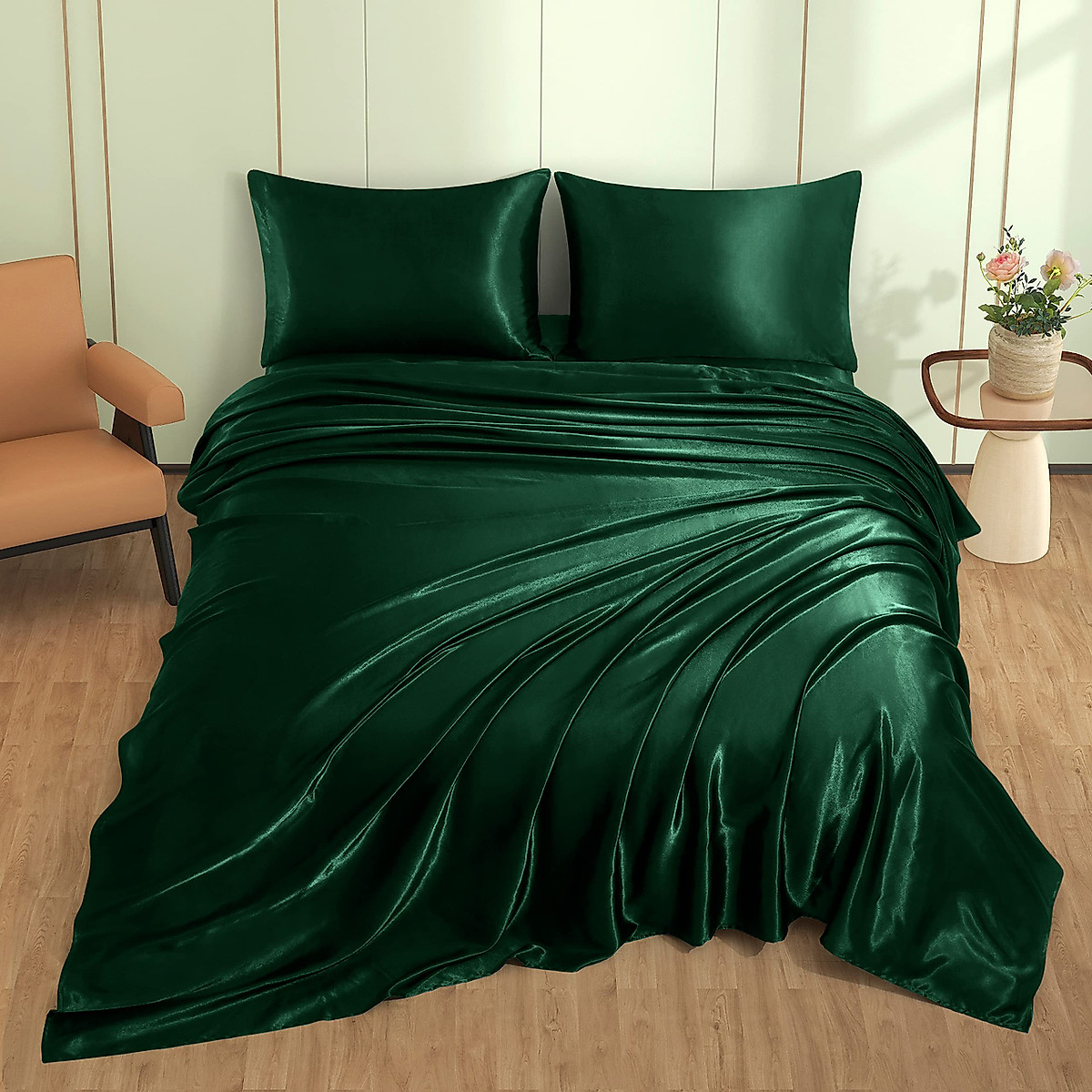 VACVELT 3pcs Emerald Green Satin Sheets Twin Size Bed Set, 15 Inch Deep Pocket Silky Satin Sheet Set, Soft Satin Bedding Set Cooling & Luxury Bed Sheets, 1 Fitted Sheet + 1 Flat Sheet + 1 Pillowcase