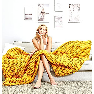 APIXO Chunky Knit Blanket Chenille Throw 60''x 80''- Tight Braided Thick Cable Knit Throw for Sofa or Bed - 100% Hand Made Chenille Weighted Blanket, Ginger-152x200cm