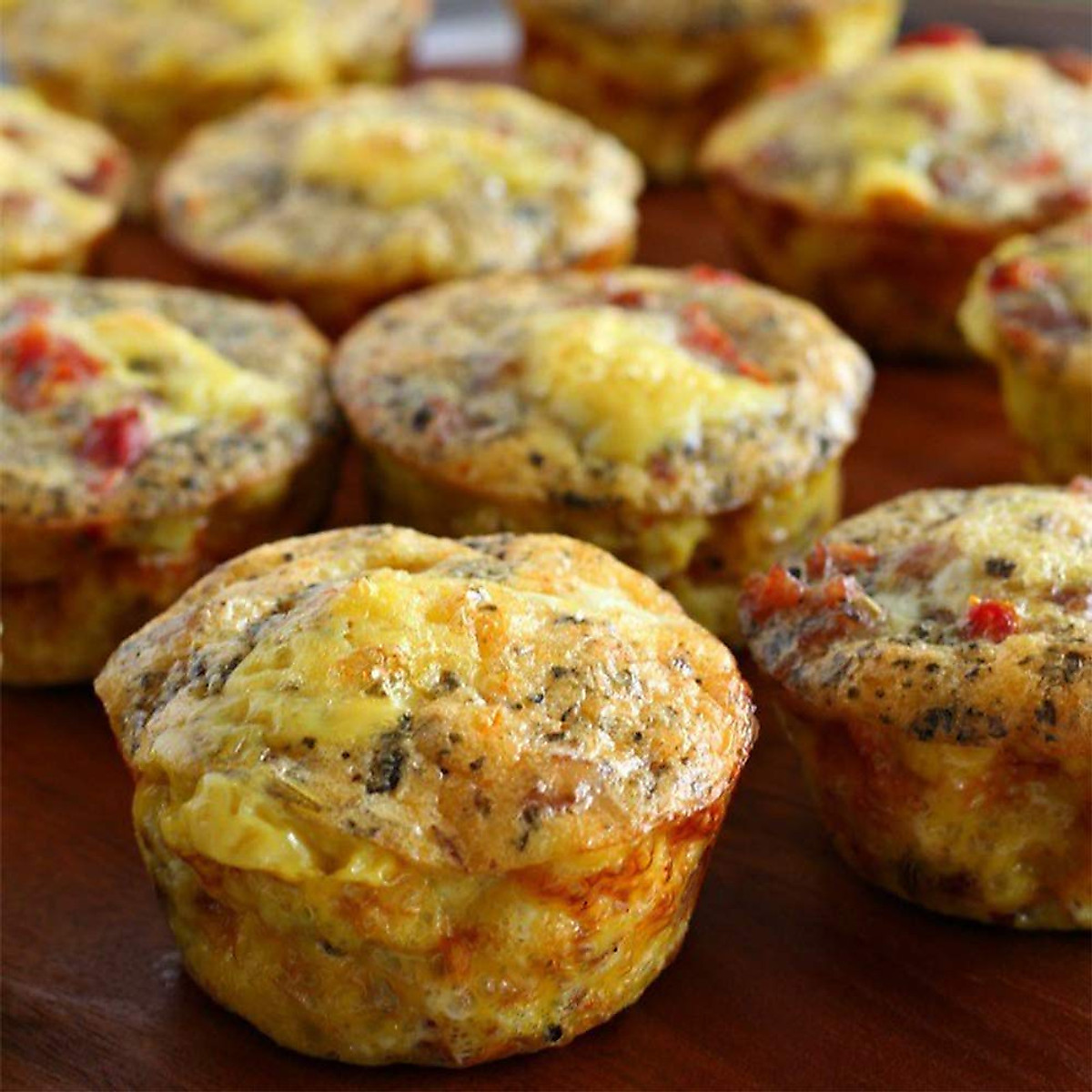 Webake Muffin Pan 12 Cup, European Silicone Cupcake Pan, Nonstick Muffin Tray Cupcake Liner Egg Muffin Tin, 2 Pack Baking Molds Silicone Bakeware