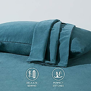 HAPPYMOON Pillowcases with Zipper Queen Size - Zippered Microfiber Pillow Cases for Hair and Skin 2 Pack, Soft Breathable Brushed Pillow Covers Set of 2, 20 X 30 Inches, Teal