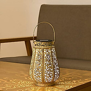 Kurala Solar Lantern Outdoor, 2 Pack Retro Metal Solar Lights Outdoor Waterproof with Handle, Warm White LED Solar Garden Lights for Fence Patio Pathway Yard