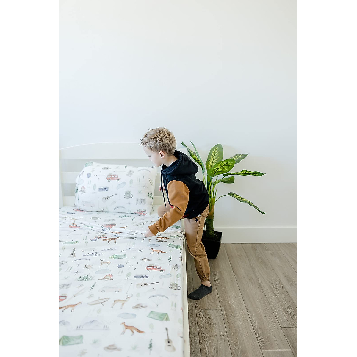 Pobi Baby - Premium Twin Fitted Sheet, Flat Sheet with Pillow case - Ultra-Soft Cotton Blend, Stylish Woodland Pattern, Deep Pockets - Twins Sheets - 3 PC (Explore)