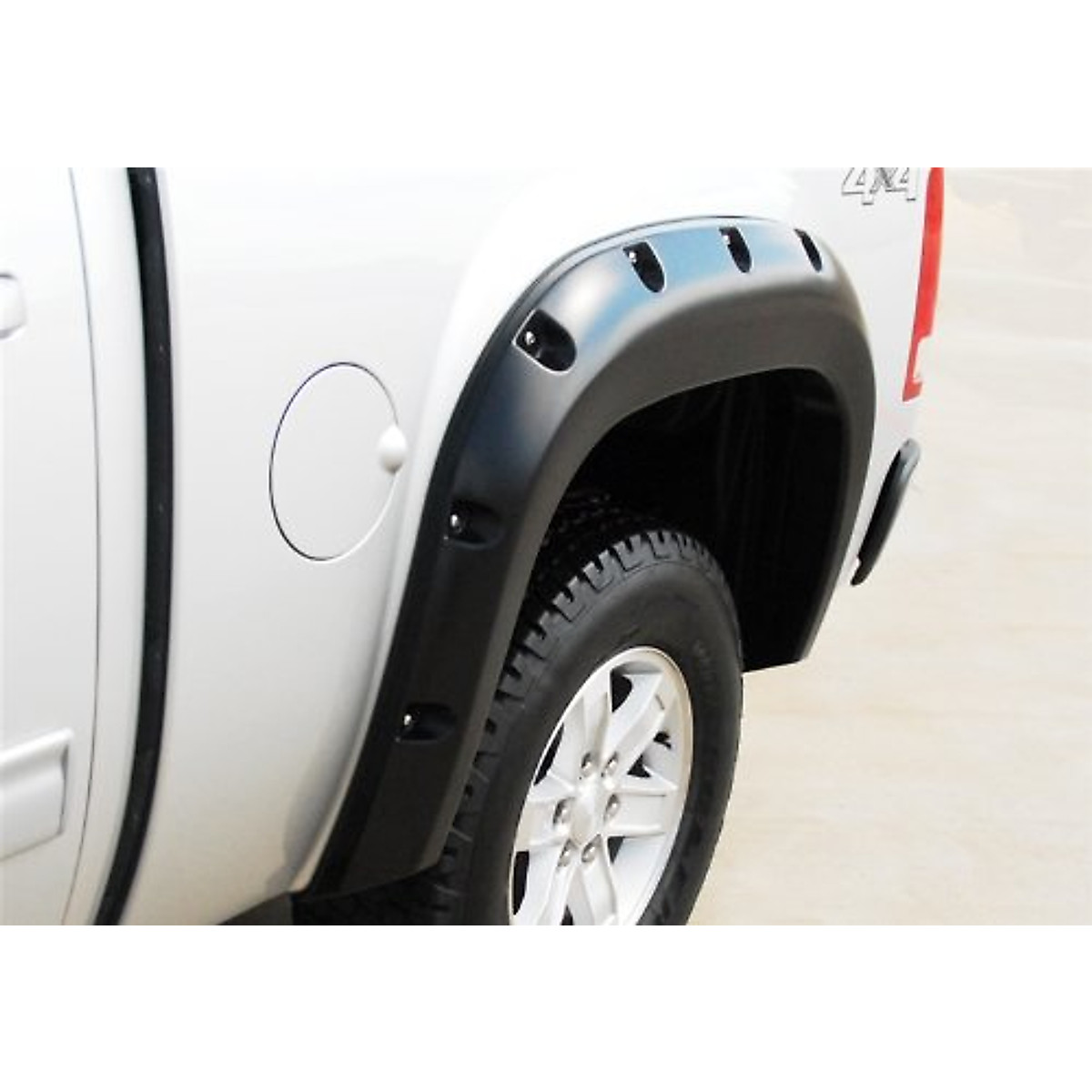 Lund RX109S Elite Series Black Rivet Style Standard Front and Rear Fender Flare - 4 Piece, Complete Set