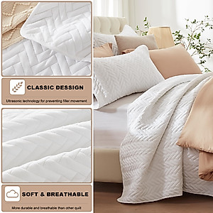 GRT White Quilt Set King Size with Pillow Shams - Lightweight Quilt Reversible Modern Style Bedspread Coverlet Set Rectangle Pattern - Soft Microfiber Quilt Bedding Set for All Season