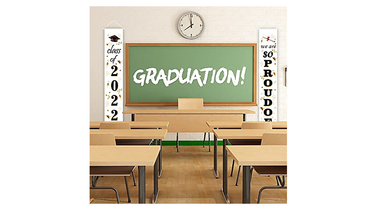 Celebrate Graduation 2022 with Durable Outdoor Banners | Nobie Vivid