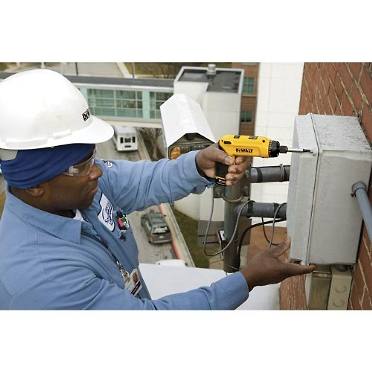 DEWALT 8V MAX Cordless Screwdriver Kit, Gyroscopic, 2 Batteries, Electric (DCF680N2)