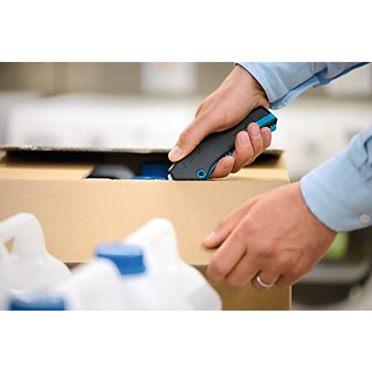 MARTOR Secunorm Mizar Semi Auto Retractable Safety Knife #125001.02