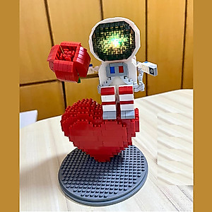 Uvini Micro Blocks Astronaut Model with Light STEM Building Toy Set for Adults or Teens Spaceman with Heart Bricks Toys 911PCS, 00877