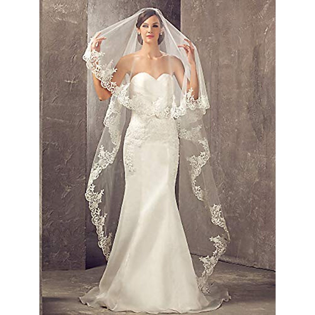 Aukmla Wedding Bridal Veils Ivory Beautiful Long Veil with Lace and Metal Comb at the Edge Cathedral Length (Ivory)
