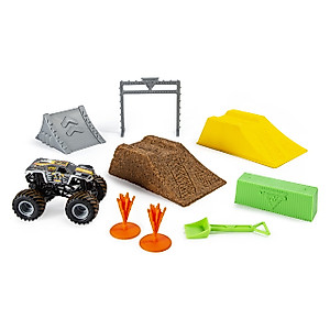 Monster Jam, Soldier Fortune Monster Dirt Deluxe Set, Featuring 16oz of Monster Dirt and Official 1:64 Scale Die-Cast Truck