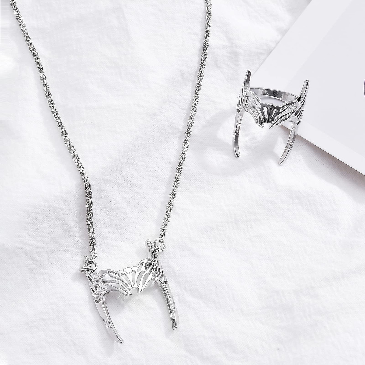 Sphers Dr Strange Wanda Maximoff Necklace Scarlet Witch logo Necklace Tiara Crown Pendant Women Gift Superhero Cosplay Costume Jewelry Silver