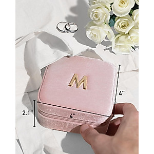 Vlando Valentines Day Gifts for Her, Bridesmaid Gifts for Women, Bridesmaid Proposal Gifts Unique Gifts, Wedding Travel Essentials Small Jewelry Box, Travel Jewelry Case - Letter G, Pink