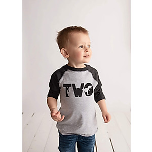 7 ate 9 Apparel Two 2 Second 2nd Dinosaur Second Birthday Grey Baseball Shirt 2T