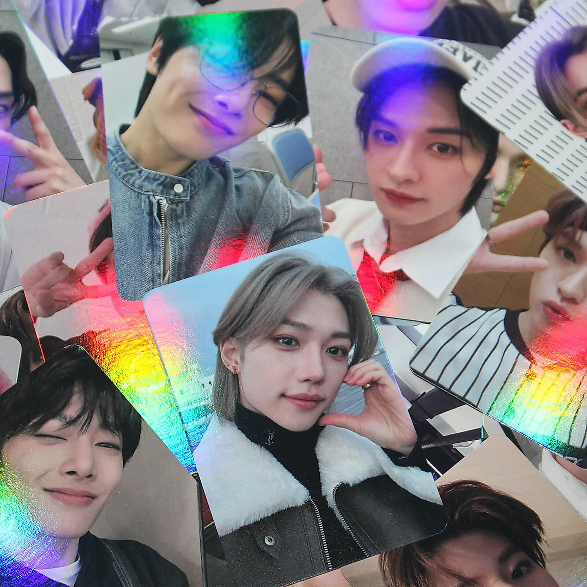 PYAJUU Stray Kids Laser Photocard 50pcs Stray Kids Laser Card Kpop Stray Kids LOMO Cards Kpop Straykids 5-Strar Album Card Stray Kids Photo Cards 5-Star Postcard Gift for Fans Daugher