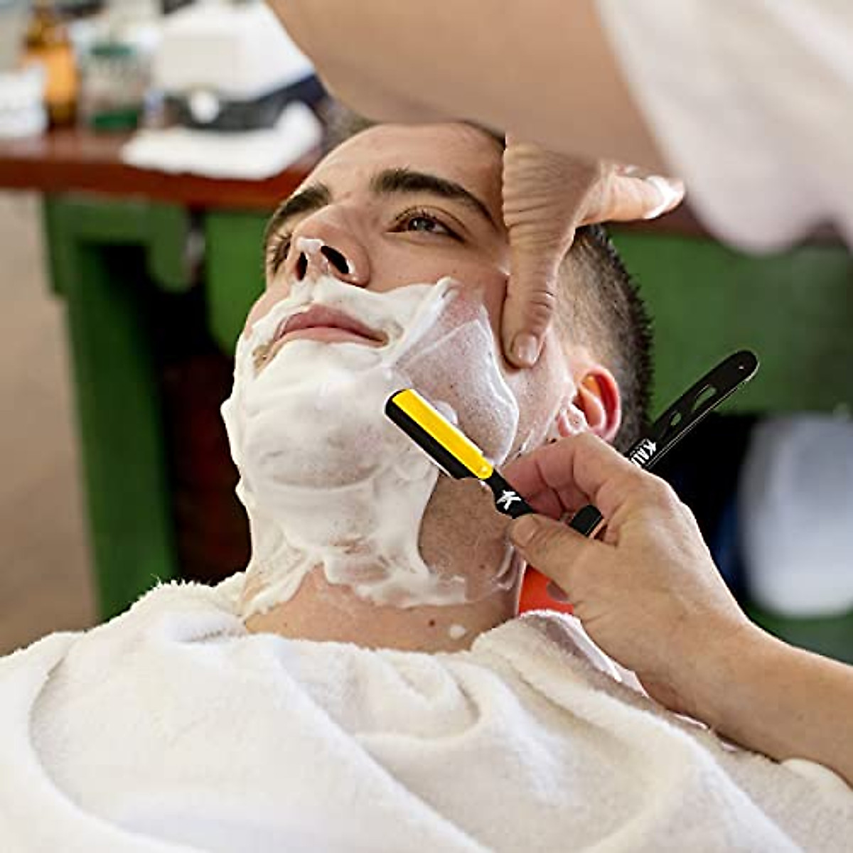 Kaliph Professional Barber Straight Razor For Men - Premium Pack of 2Pcs Shavette Straight Razor With 100 Shaving Blades - Salon Quality Men's Manual Cut Throat Razor For Close Shaving (Black & Gold)