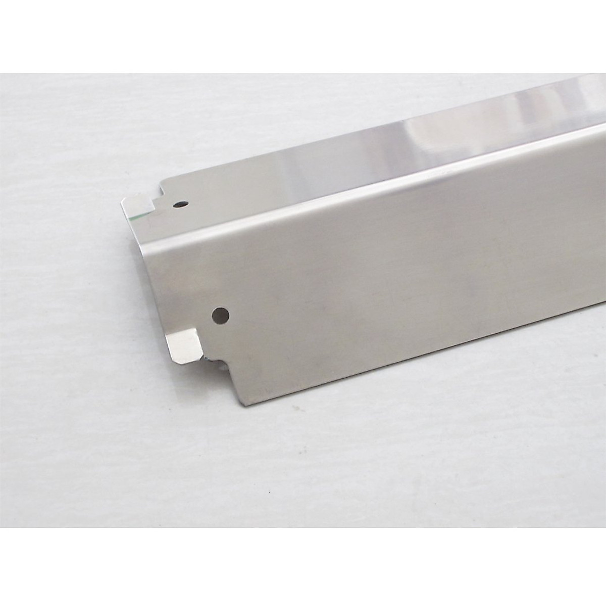 YIHAM 16 Inch Heat Tent for Charbroil 463215515 463247009 463215714 463244012 463244011 463268007 463268008 Replacement Parts Char-Broil Flame Tamer Heat Plate Shield G614-0045-W1 G501-0008-W1 KS763