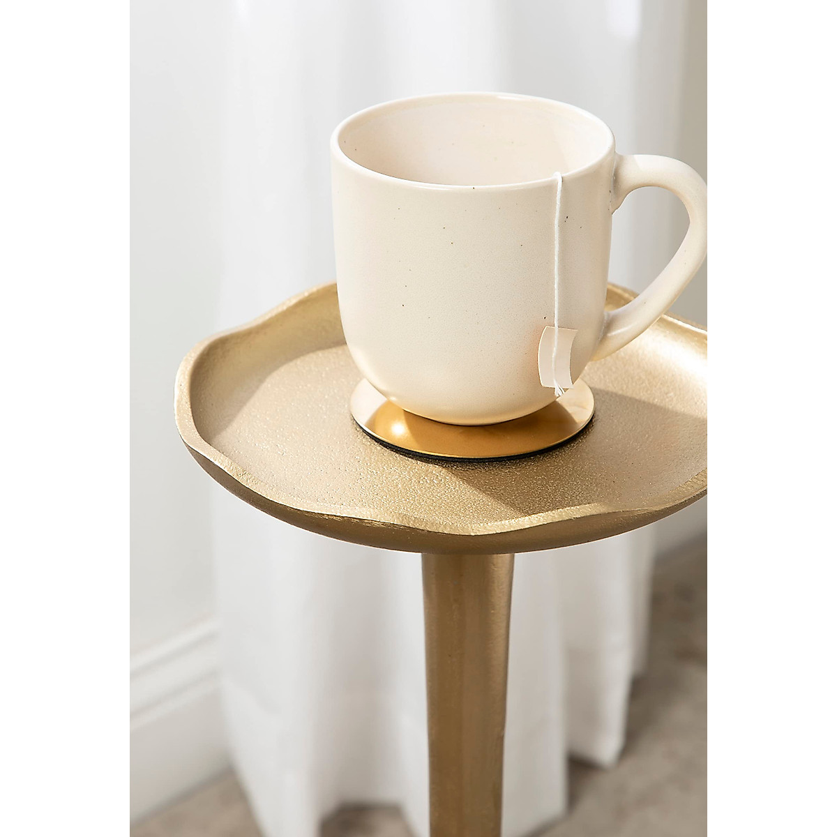 Kate and Laurel Alessia Modern Decorative Metal Drink Table, 8 x 8 x 22, Gold, Stunning Cast Aluminum Pedestal Plant Stand with Rough Texture and Deckled Edge