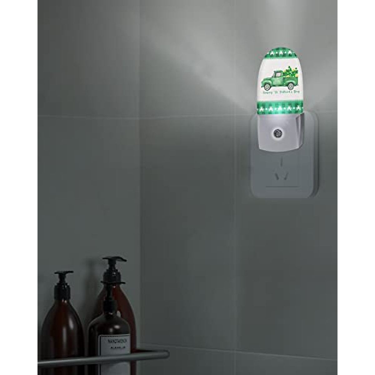 St. Patrick's Day Night Light, LED Plug in Night Light, Green Black Checkered Truck Lucky Clover Gold Night Lights with Dusk to Dawn Sensor Decorative Kids/Adults Nightlight for Bedroom Bathroom
