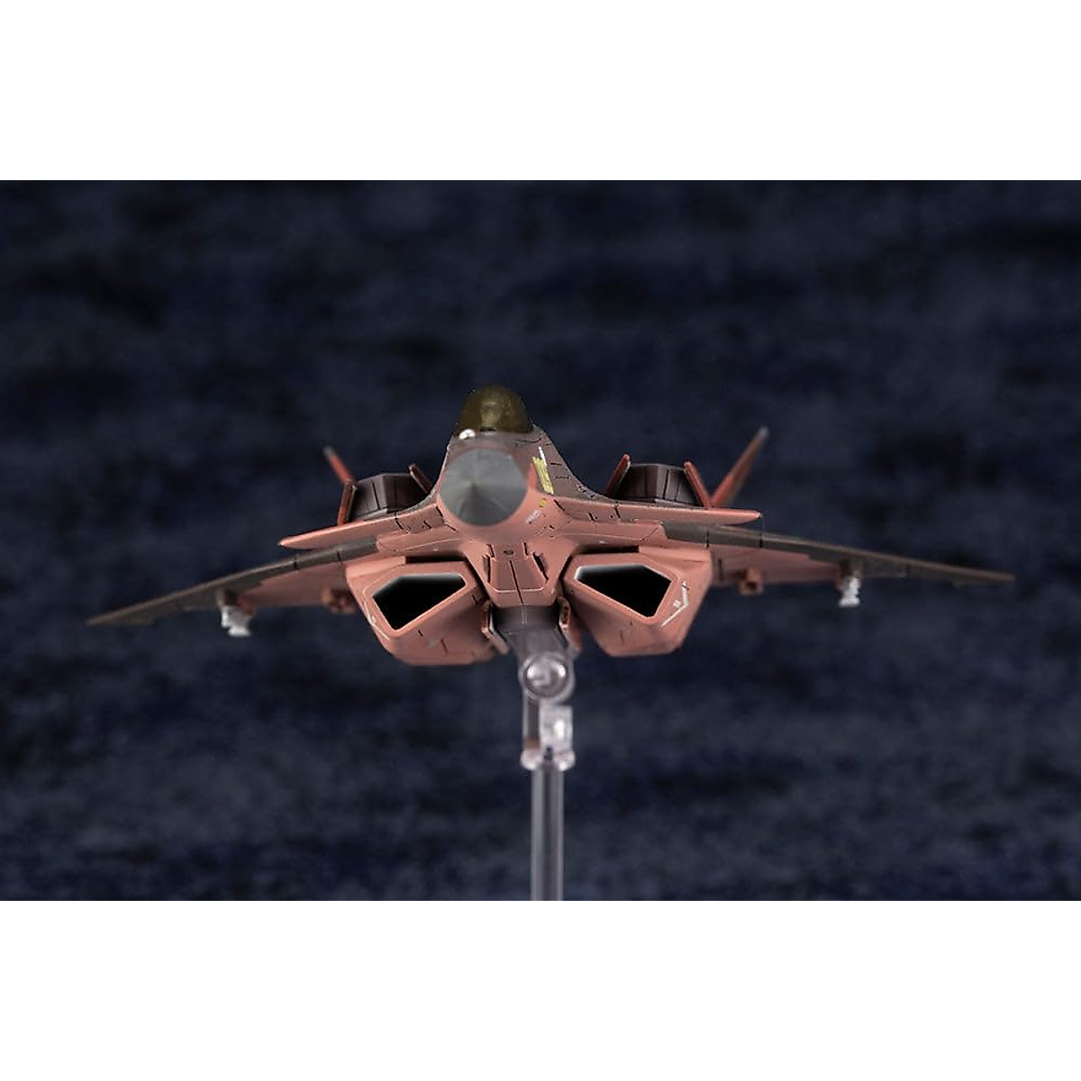 Kotobukiya Ace Combat: CFA-44 1:144 Scale Plastic Model Kit, Multicolor