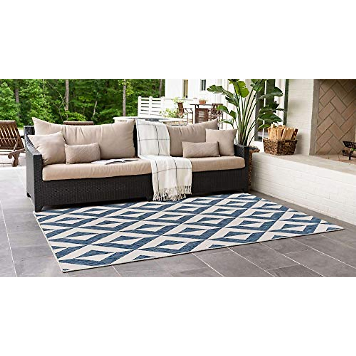 Unique Loom Jill Zarin Outdoor Collection Geometric Area Rug (4' 0 x 6' 0 Rectangular, Blue)