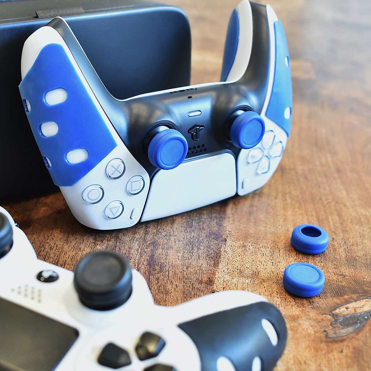 Setex Gecko Grip, Thumbstick Grip Covers, for PlayStation PS5, PS4, Xbox One, Switch Pro, Steam Deck, Anti-Slip Microstructured Analog Stick Thumb Grips, (1 Pair) Blue, Grip Covers Only