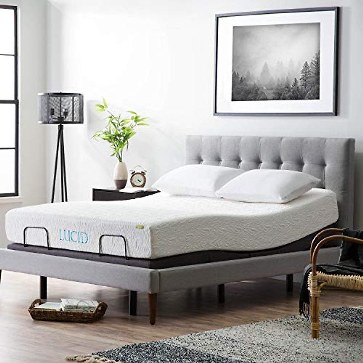 Lucid L300 Adjustable – Queen Bed Frame with Head and Foot Incline – USB – Wireless Remote – 5-Minute Assembly – Quiet Motor – Adjustable Bed Frame Queen Black