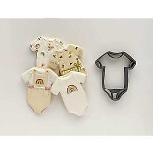 BABY SHOWER COOKIE CUTTERS Sprinkle Welcome Home One Year Old Birthday Party Celebration Infant Toddler Onesie T-Shirt Newborn Boho Rainbow And Cloud Cookie Cutters (3 pack)