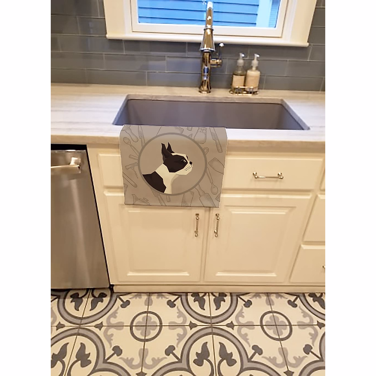 Caroline's Treasures CK2172KTWL Boston Terrier in The Kitchen Kitchen Towel Dish Cloths Guest Hand Towel Decorative Bathroom Towel for Face,Tea, Dishcloth, Kitchen and Bath