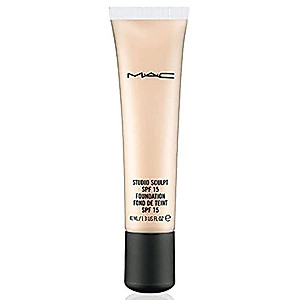 MAC Studio Sculpt SPF 15 Foundation NC40
