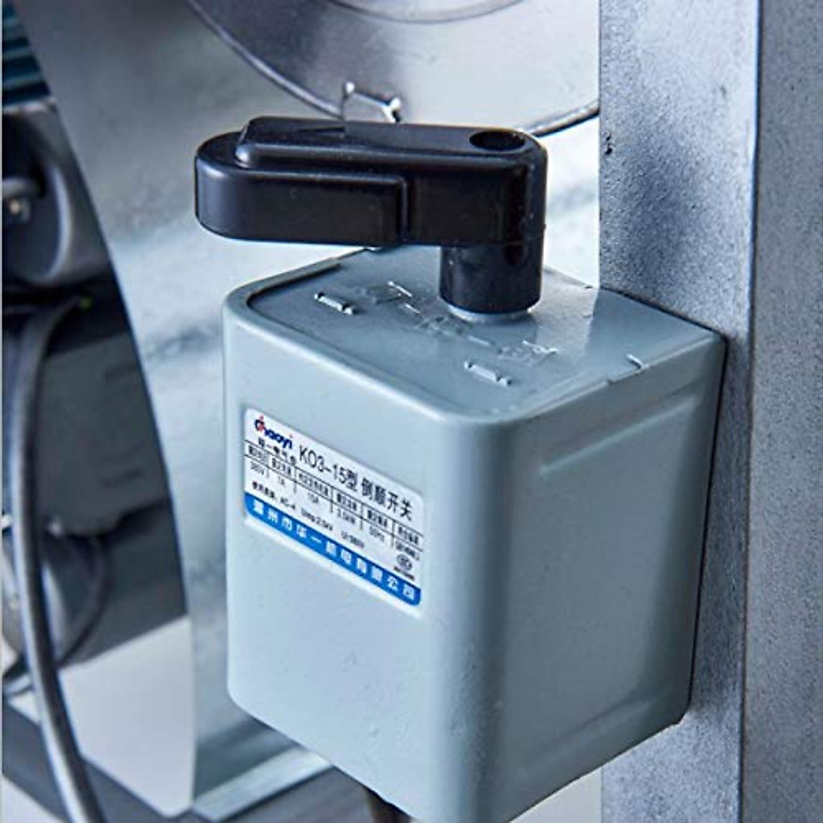 30QT 110V1.5KW Electric Dough Stand Mixer Heavy Duty Commercial Food Equipment Mix 110V 60HZ with inverted electric switch Suitable for home, restaurant places