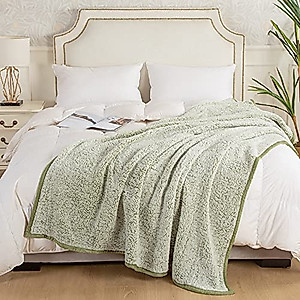 EMME Fuzzy Fleece Warm Blanket 50"x60" Throw Size Ultra Soft Warm Sherpa Blanket Microfiber Cozy Blanket for Couch Sofa Lightweight Fuzzy Thick Reversible Couch Blanket (Sage, 50"x60")