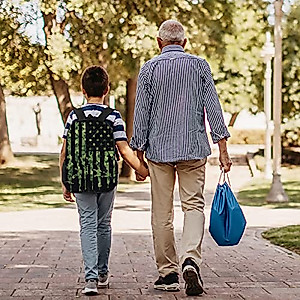 Viythuw American Flag Camo Backpack, Simple and Aesthetic Bookbag for Women Men, Lightweight Adjustable Black Backpack for Travel Outdoor Sports, Large Capacity Laptop Bag for Business Office