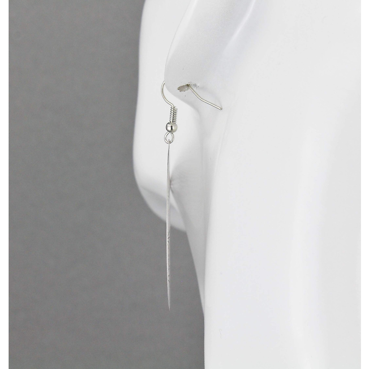 Silver filigree round disc earrings medallion 1 5/8 inches wide very lightweight circle cut out lace pattern