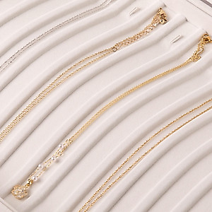 Frebeauty 15 Hooks Necklace Tray Velvet Neckalce Organizer with Clear Lid Lockable Necklace Holder Box Jewelry Organizer for Pendants Chains Necklace Jeweley Tray for Women Girls(Beige)