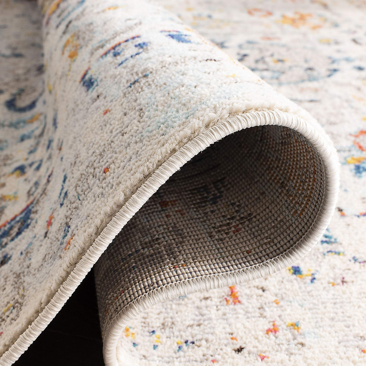 SAFAVIEH Madison Collection Area Rug - 8' x 10', Cream & Blue, Boho Distressed Medallion Design, Non-Shedding & Easy Care, Ideal for High Traffic Areas in Living Room, Bedroom (MAD474B)