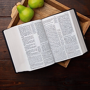 NKJV, The MacArthur Study Bible, Large Print, Hardcover: Holy Bible, New King James Version