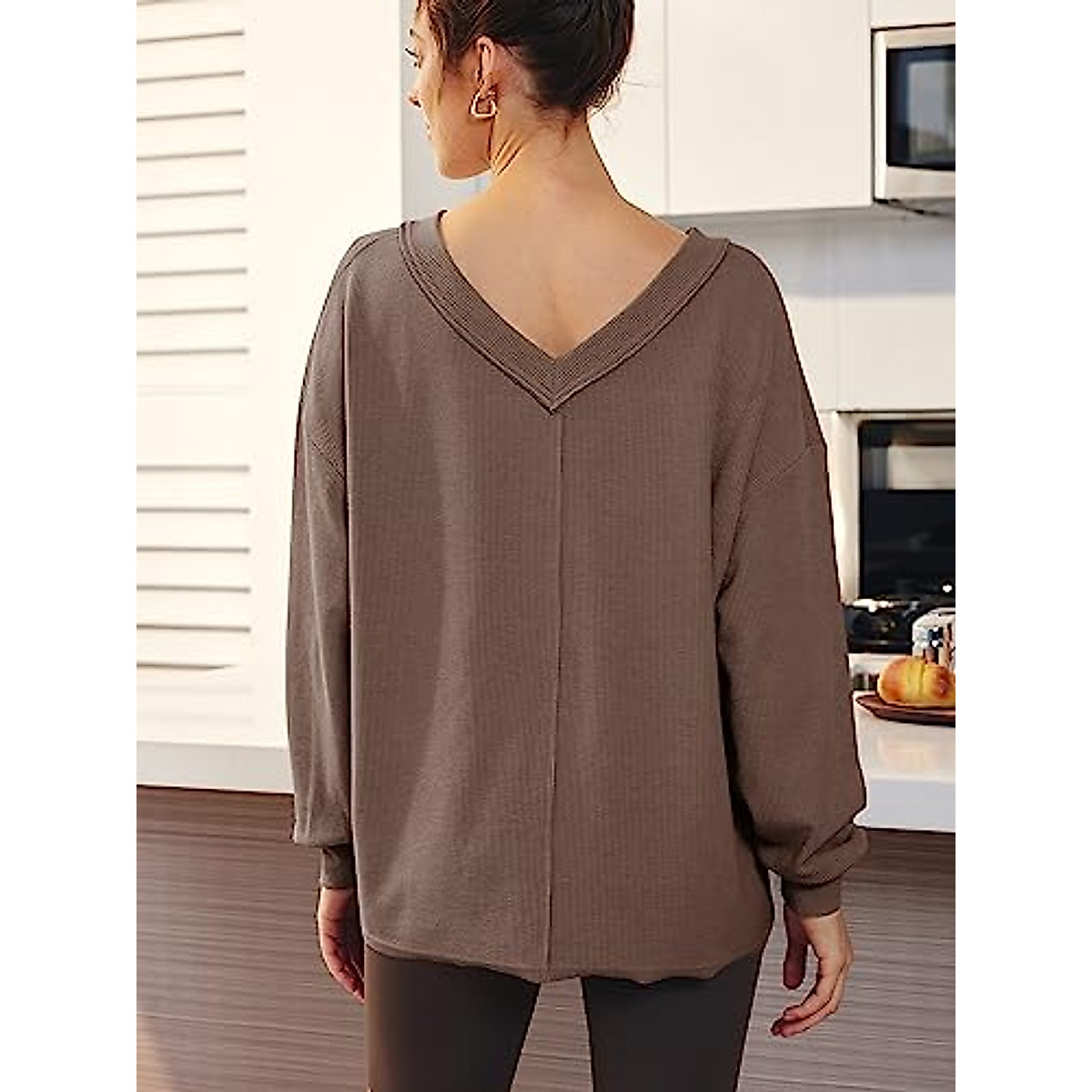 Trendy Queen Sweatshirts for Women Hoodies Sweaters Oversized Tops Comfy Casual Outfits Pullover Loose Fashion Fall Winter Clothes 2023 Brown