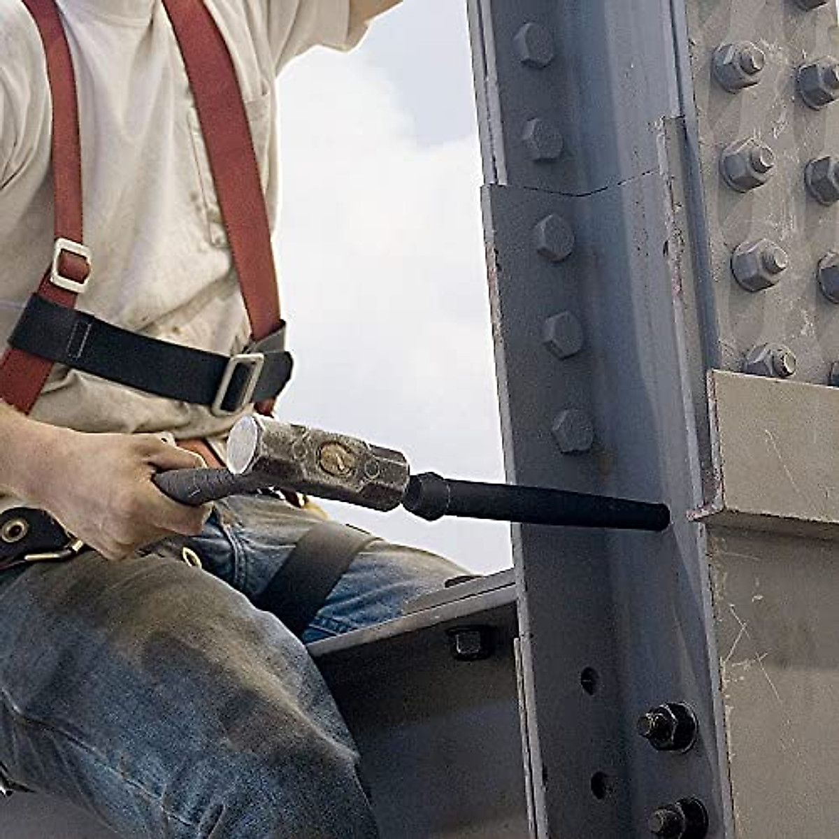 Klein Tools 3255 Bull Pin, Broad Head Bull Pin Resists Corrosion and Mushrooming, Heat Treated Steel with Black Finish, 1-1/4-Inch